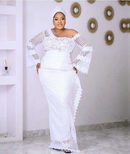 Best Nigerian lace blouse styles for wrapper in 2022 and 2023 - Kaybee ...