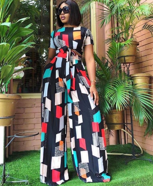 Latest Vintage Material Styles for Ladies in Nigeria - Kaybee Fashion ...