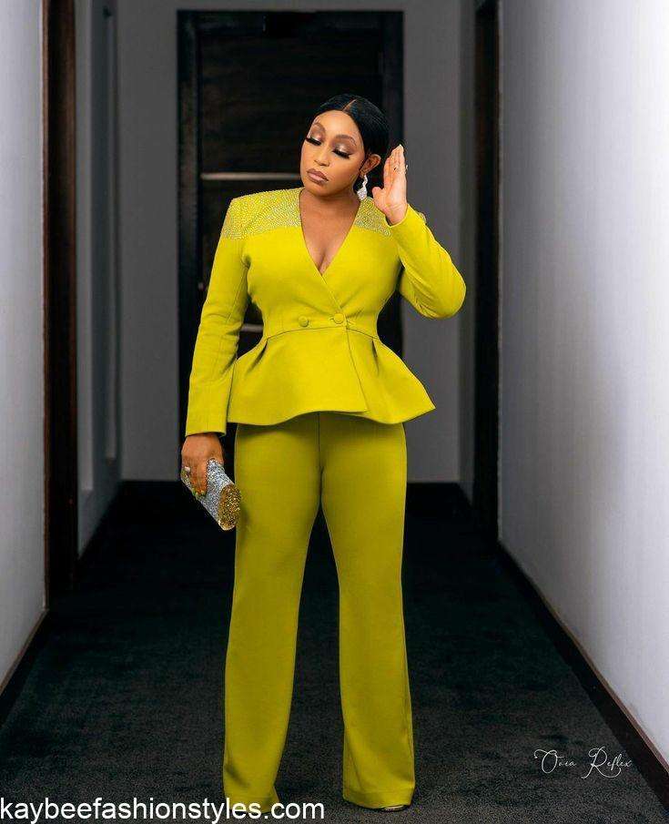 Latest Plain Material Styles for Ladies in 2022 and 2023 - Kaybee ...