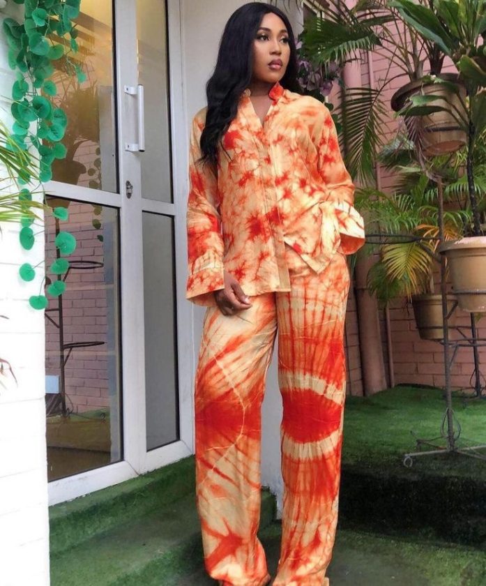 Best Adire Top and Trouser Styles for Ladies in 2023 - Kaybee Fashion ...